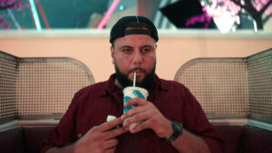 MO – Season 1 – MO